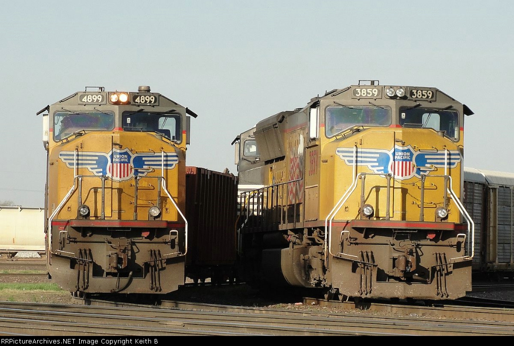 UP 3859 and 4899